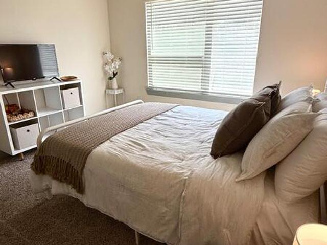 Live near Downtown Dallas
