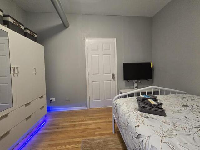 Live near Hyde Park, a 2 minute walk to transit stop Stony Island & 65th Place