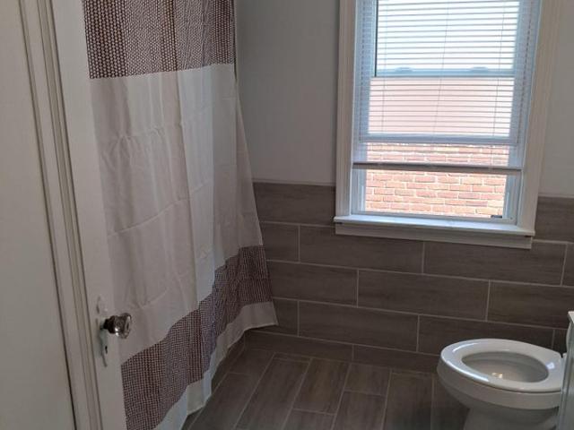 Live near Rosedale Park a 4 minute walk to transi