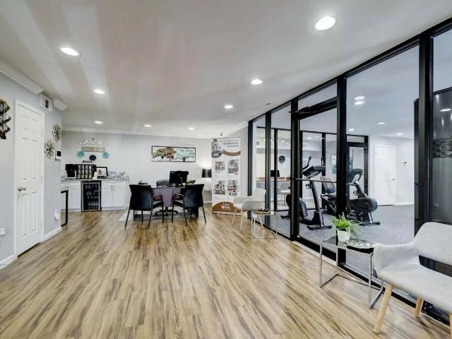 Live Oak 1 Bedroom Apartment for Rent at 851 Threadneedle St, Houston, TX 77079 Energy Corridor