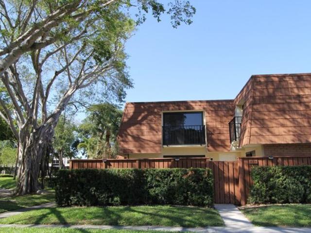 Live Oak Ln, Boynton Beach, Home For Sale
