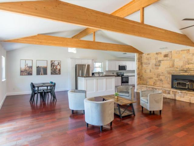 Live close to it all! Just 12 mins to DFW Airport