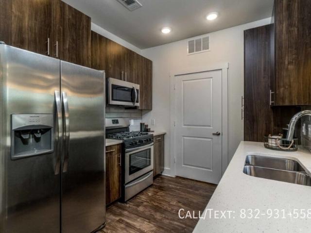 Live Connected to Nature & Luxury!