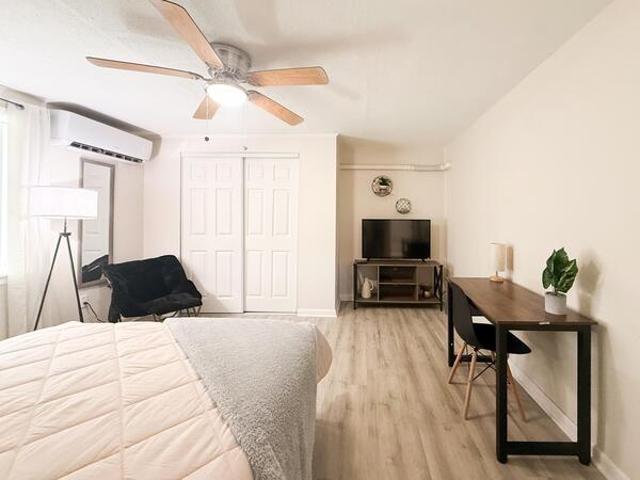 Private Oasis near Midtown Tampa, Hyde Park & Downtown!