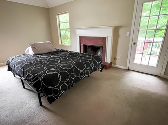 Live in Austell, a 5 mins drive to transit stop Austell Rd & Anderson Mill Rd
