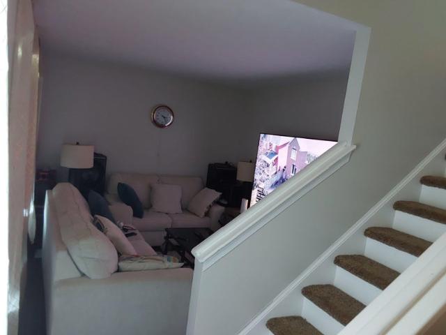 Live in Briarfield – Newly Updated Home Near Shopp