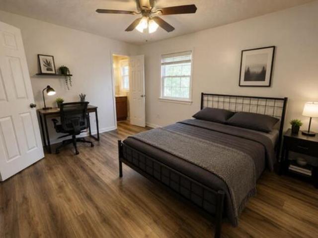 Live in Canton near shopping hospitals and highways