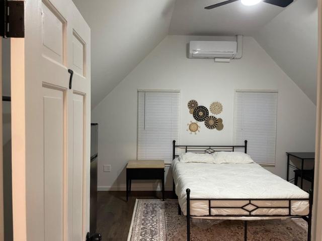Live in Cleveland! Metro West Abode