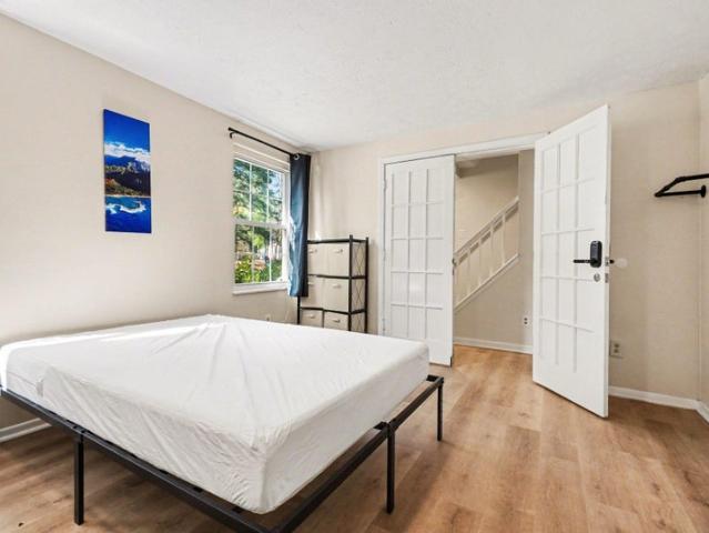 Live in College Park, a 8 minute walk to transit s