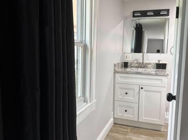 Live in Dunedin, a 2 minute walk to transit stop Main St + New York Ave