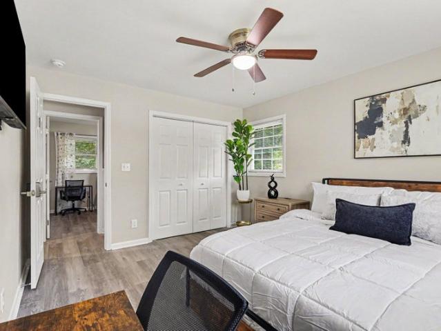 ⭐ Live in East Point ⭐ in renovated house with sma