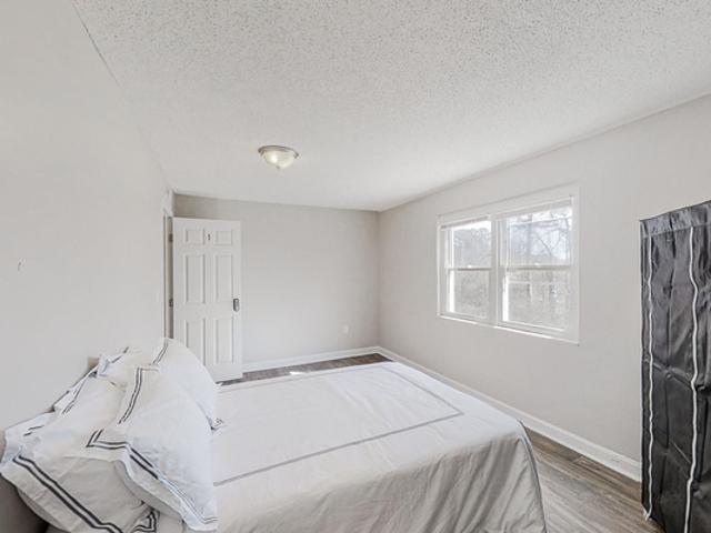 Live in Jonesboro, a 5 minute walk to transit stop Mt Zion Rd & 2846