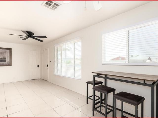 Live in Laveen Village️! Quick Access to Freeways
