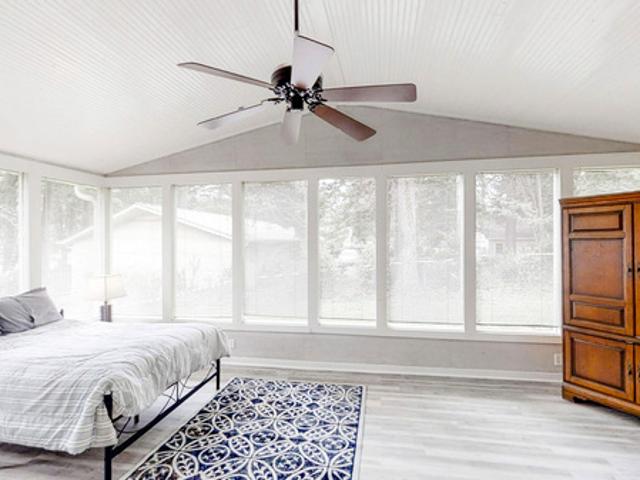 Live in Lilburn | 7 Min Drive to Lawrenceville Hwy Bus Stop & PNC Bank