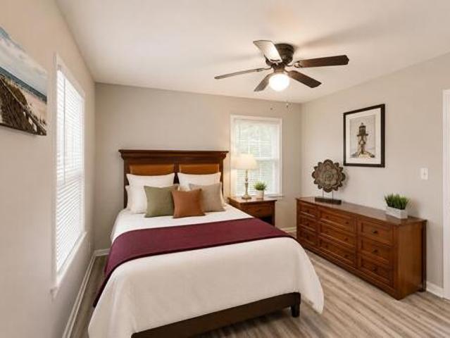 Live in Lilburn | 7 Min Drive to Lawrenceville Hwy Bus Stop & PNC Bank