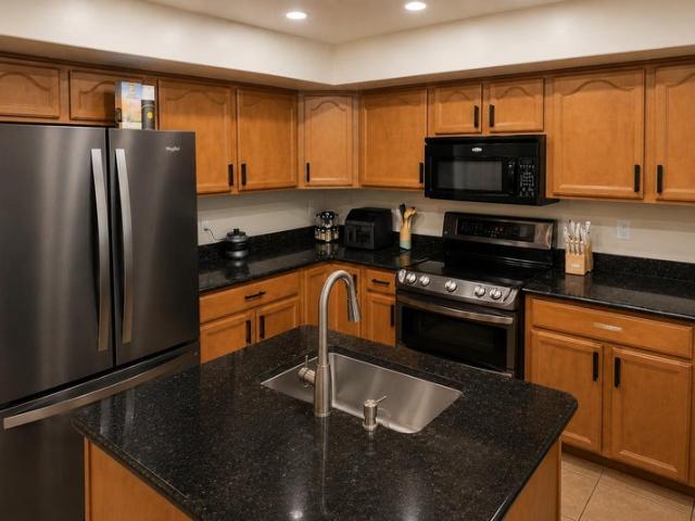 Live in Pecan Creek South!