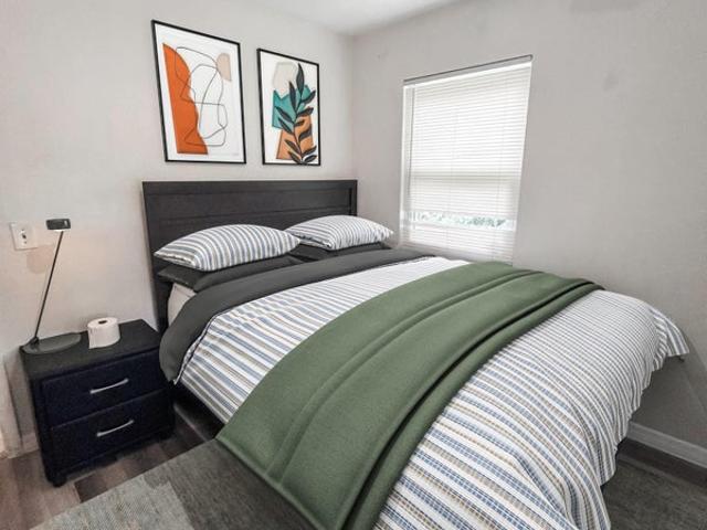 Live in peace and tranquility in this Tampa home