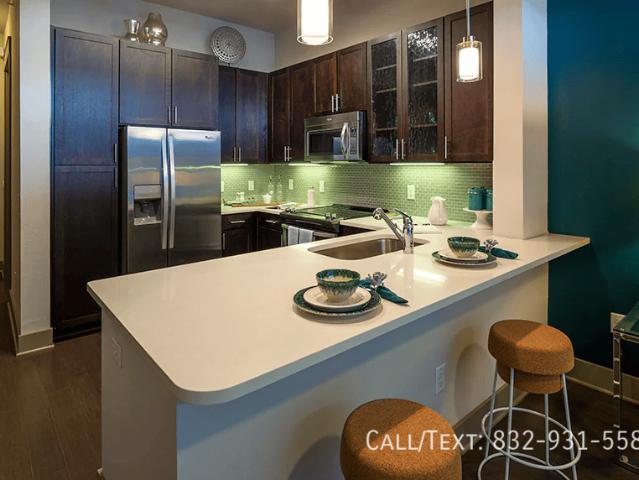 Live in Style – Up to 6 Weeks Free in Downtown!