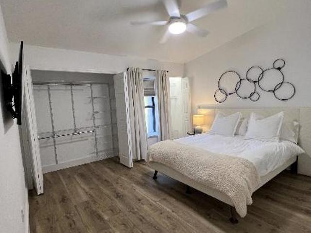 Live in Sarasota golf course community and house w