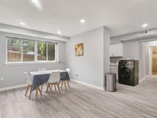 Live in Southeast Washington DC Apartment