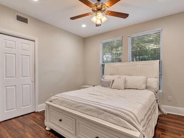 Live in Springfield, a 4 minute walk to transit stop Boulevard St. & 12th St. ns