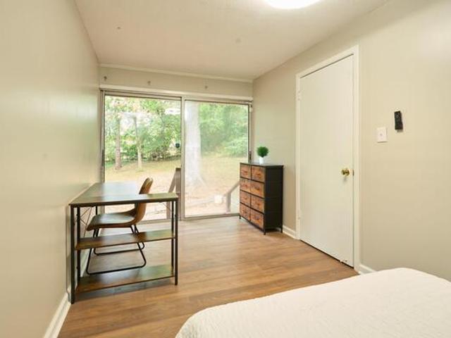 LIVE IN THE CITY Steps from Marta! Spacious + Cozy Room 7min from Downtown and 7min from Airport!