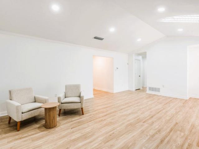 Live in the heart center of Plano near Frisco
