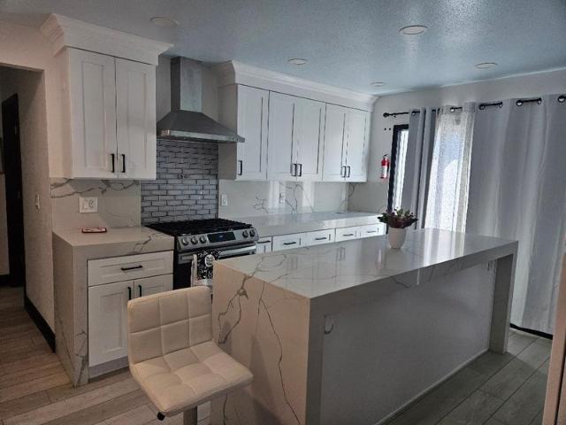 Live in the South Bay West Carson!