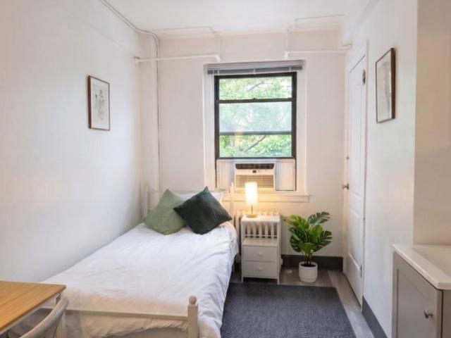 Live in Upper West Side Fully Furnished