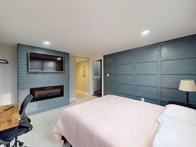 Live in Vibrant Lakewood Heights Atlanta Community