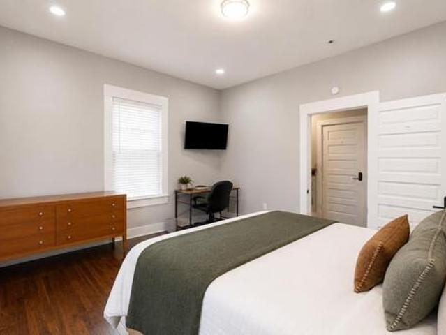 Live in Vibrant Lakewood Heights Atlanta Community next to the heart of it all