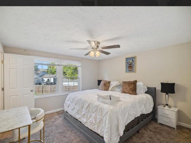 Live in Waldorf: Comfy Home Just an Minute Walk to