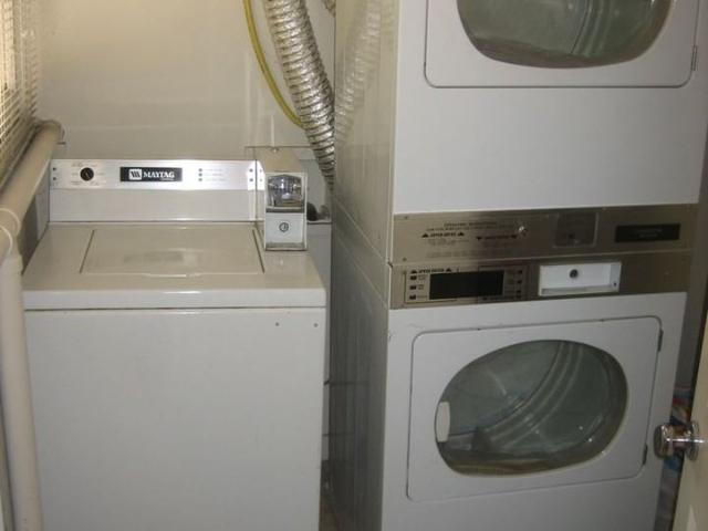 Live in Wallingford and Be Close to Everything! 1 Bedroom Apartment for Rent at 4559 5th Ave Ne, Seattle, WA 98105 Wallingford