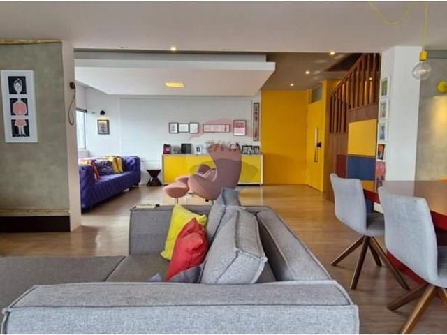 Live Luxuriously in Boa Viagem: 3 Suite Rental