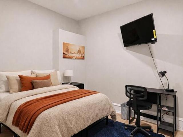 Live SmartLive Comfortable WiFi & Utilities IncludedMove In Ready!
