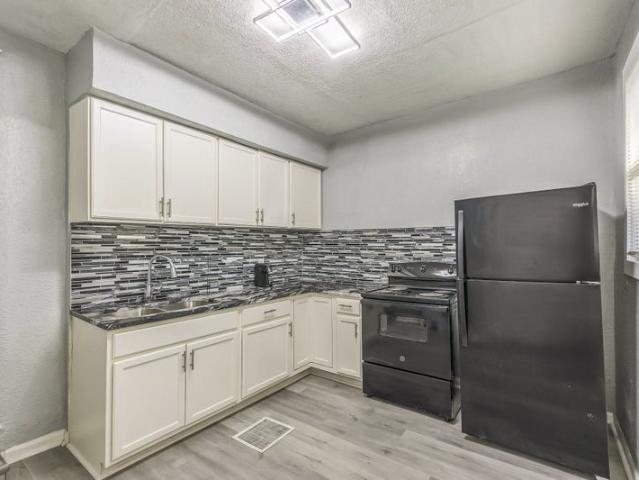 Live the Dream in Kansas City! Mix modern style w