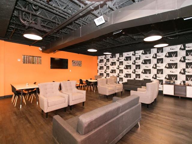 Live 501 1 Bedroom Apartment for Rent at 501 W Franklin St, Baltimore, MD 21201 Seton Hill