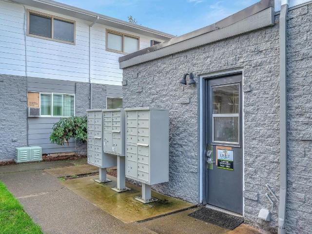 Lively at Electric 3 Bedroom Apartment for Rent at 13520 Sw Electric St, Beaverton, OR 97005 Central Beaverton