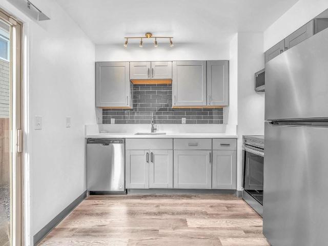 Lively at Electric 2 Bedroom Apartment for Rent at 13520 Sw Electric St, Beaverton, OR 97005 Central Beaverton