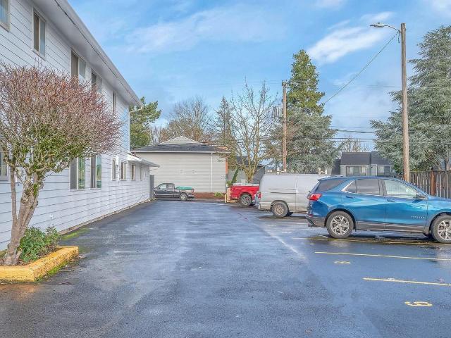 Lively at Electric 2 Bedroom Apartment for Rent at 13520 Sw Electric St, Beaverton, OR 97005 Central Beaverton