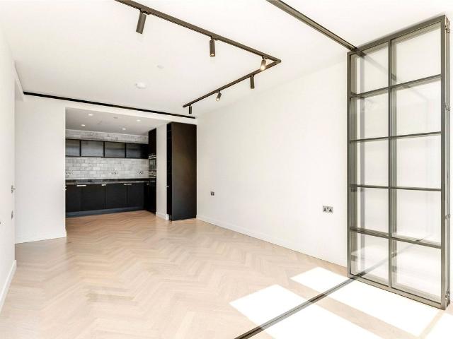 Livepool Street, One Crown Place, London EC2A, 2 bed flat to rent, £4,000 pcm | PrimeLocation