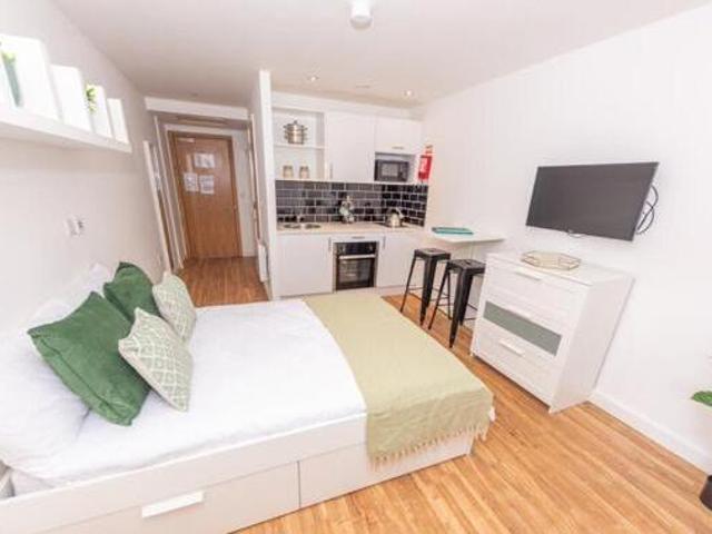 Liverpool One, David Lewis St Studio Flat For