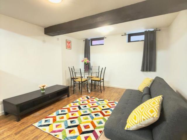 Liverpool L1, 1 bed flat to rent, £1,000 pcm | PrimeLocation