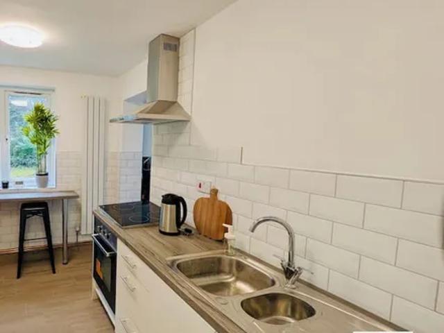 Liverpool, L25 1NE, United Kingdom | 2 bed apartment for rent #164875492 | Rentberry