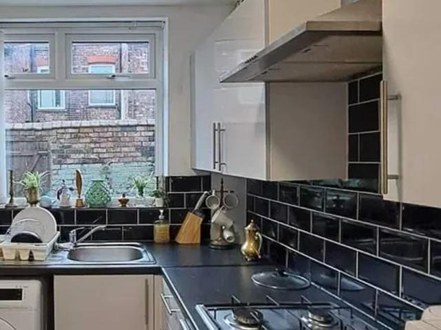 Liverpool, L4 2UY, United Kingdom | 3 bed apartment for rent #164924094 | Rentberry