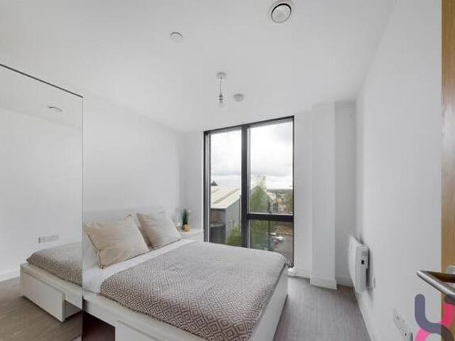 Liverpool Street, Manchester, 3 Bedroom Apartment