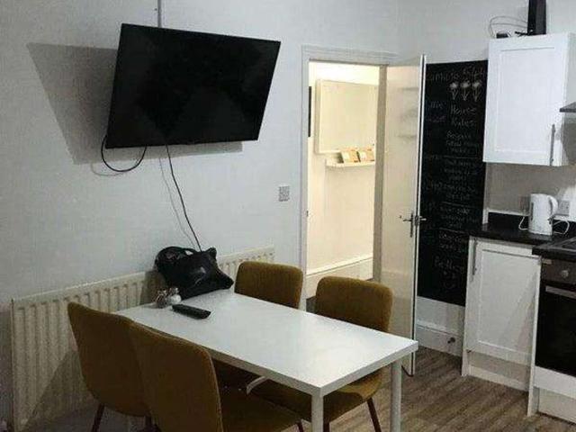Liverpool Street Room 5