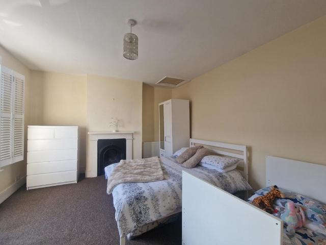 Liverpool Road, Walmer, CT14 3 bed house to rent £1,300 pcm £300 pw