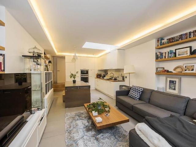 Liverpool Road, Barnsbury, N1 2 bed maisonette to rent £3,850 pcm £888 pw