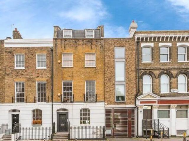 Liverpool Road, London, 2 Bedroom Maisonette